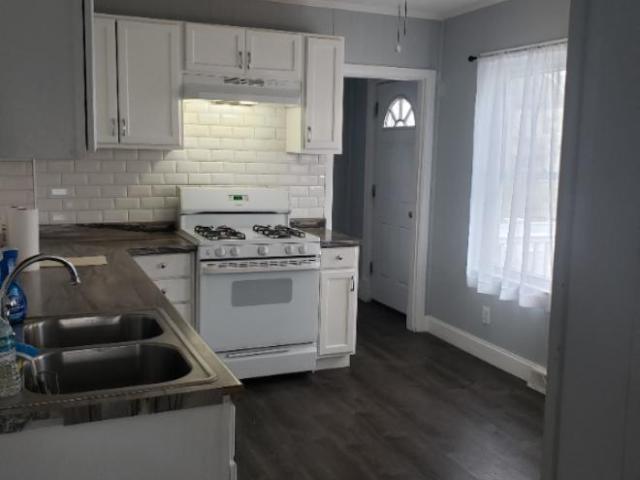4 Br, 2 bath, Condo 33 Cypress Street