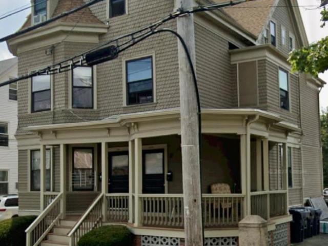 4 Br, 2 bath, Condo 306 Hope Street