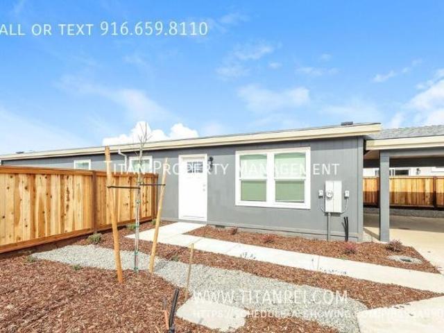 4 Br, 2 bath, Condo 313 Vandenberg Circle