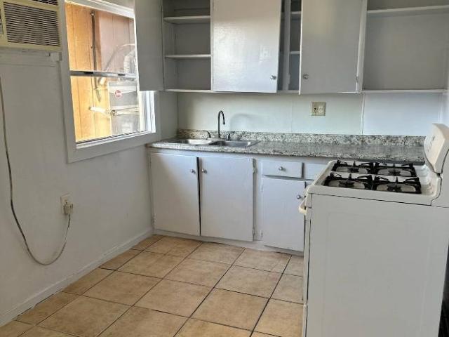 4 Br, 2 bath, Condo 325 335 Jefferson Street
