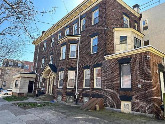 4 Br, 2 bath, Condo 328 N 40th St