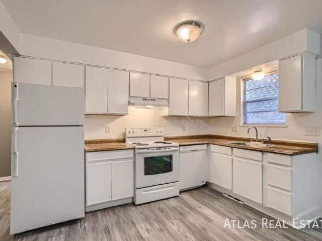 4 Br, 2 bath, Condo 331 N Columbine Street