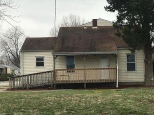 4 Br, 2 bath, Condo 3600 Falling Springs Rd