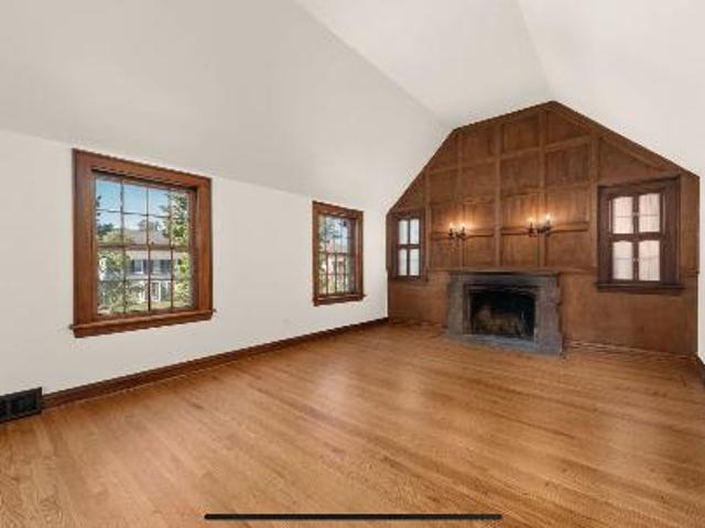 4 Br, 2 bath, Condo 3707 Normandy Rd
