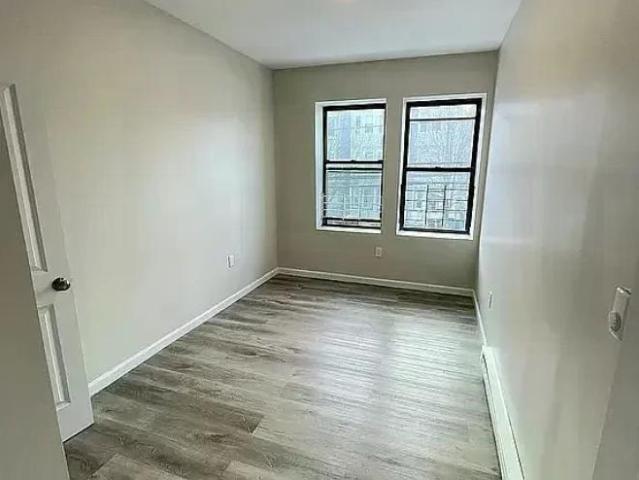 4 Br, 2 bath, Condo 383 385 Avon Ave