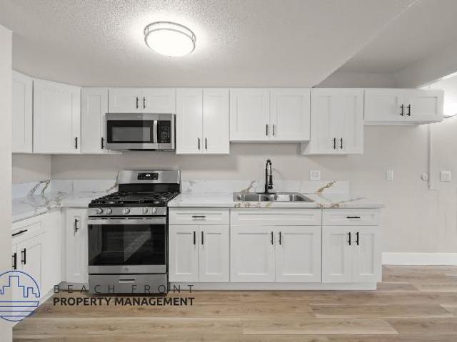 4 Br, 2 bath, Other 331 E Wakefield Ave