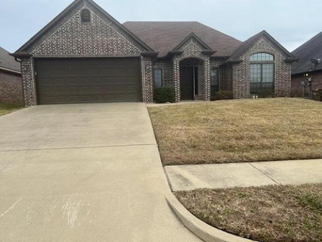4 Br, 2 bath, Single Family Home 18879 Bur Oak