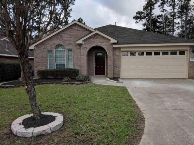 4 Br, 2 bath, Single Family Home 2225 Trey Rogillios Way