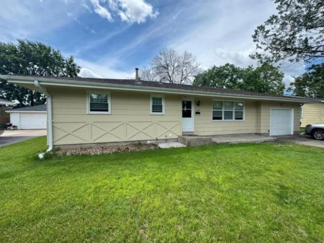 4 Br, 2 bath, Single Family Home 3119 67th Ave N