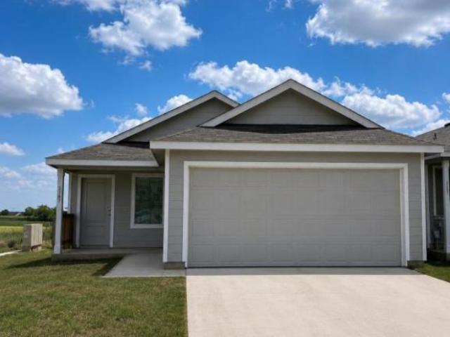 4 Br, 2 bath, Single Family Home 3303 Hilts Trl