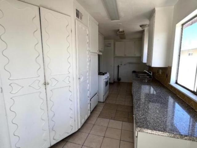4 Br, 2 bath, Single Family Home 38532 33rd St E