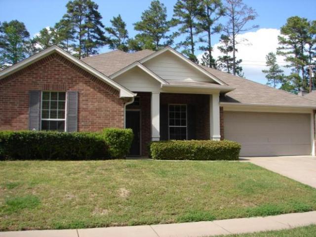 4 Br, 2 bath, Single Family Home 625 Winding Brook