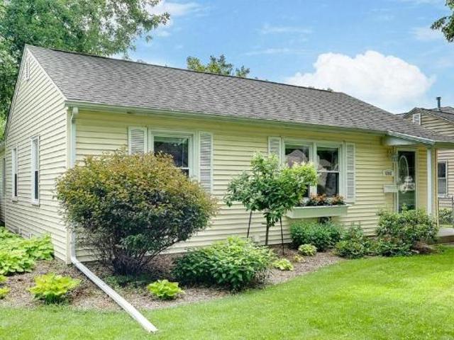 4 Br, 2 bath, Single Family Home 6905 Sheridan Ave S