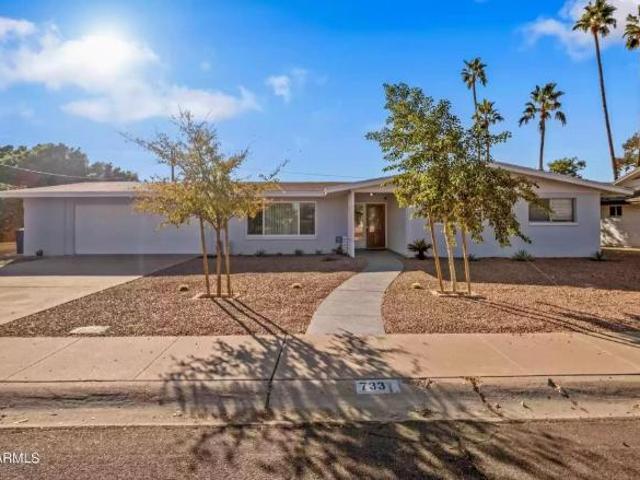 4 Br, 2 bath, Single Family Home 733 E Geneva Dr