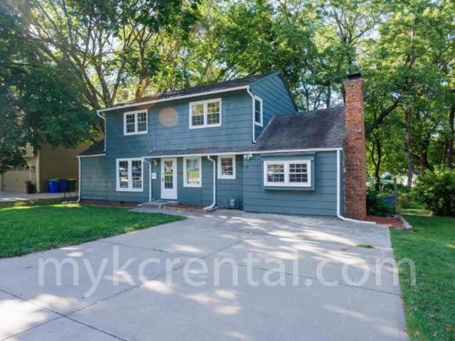 4 Br, 2 bath, Single Family Home 7915 W 59th Terrace