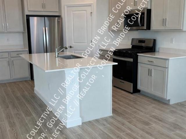 4 Br, 2 bath, Single Family 14058 Surina Street