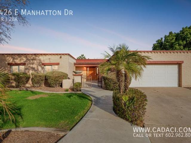 4 Br, 2 bath, Single Family 1426 E Manhatton Dr