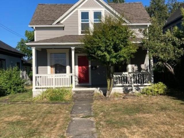 4 Br, 2 bath, Single Family 1442 Iron St