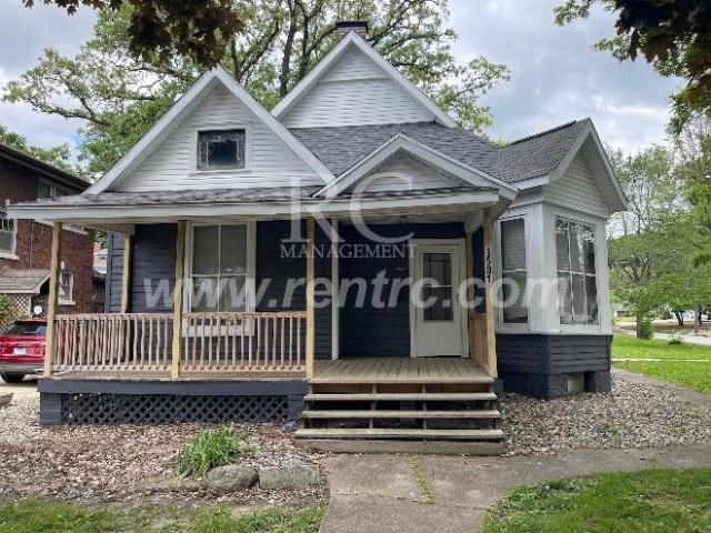 4 Br, 2 bath, Single Family 1501 Walnut