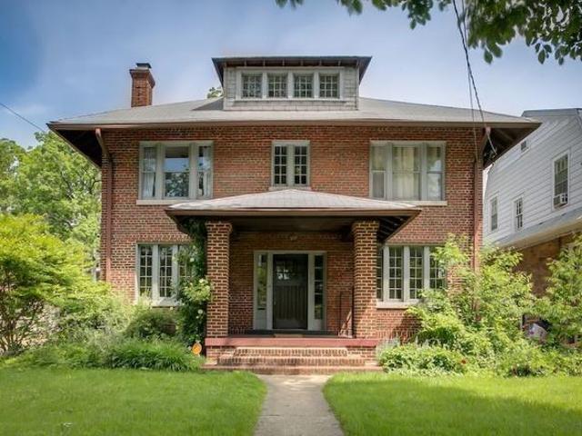 4 Br, 2 bath, Single Family 1509 Gallatin Street Nw