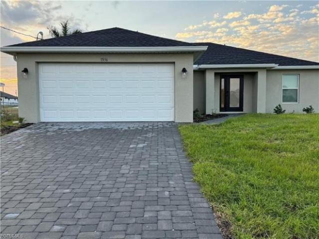 4 Br, 2 bath, Single Family 1536 NW 24th Ave