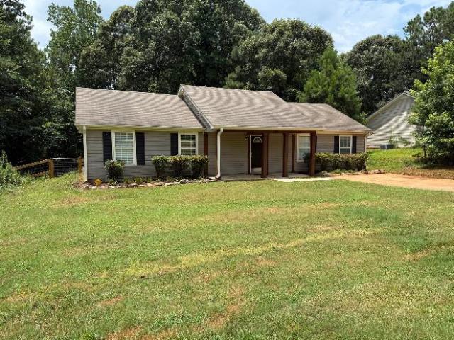 4 Br, 2 bath, Single Family 155 Pebble Ridge Dr