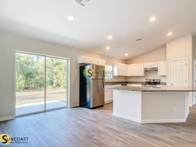 4 Br, 2 bath, Single Family 15620 Sw 42nd Ter