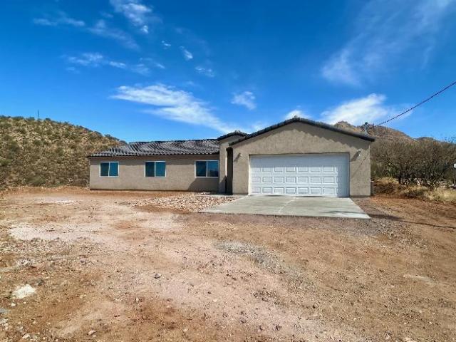 4 Br, 2 bath, Single Family 1563 Ovalo Court