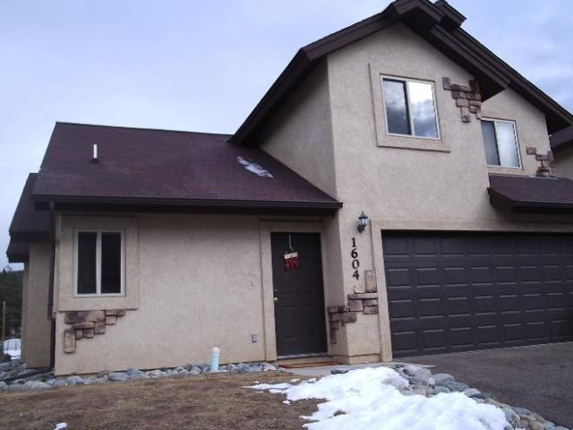 4 Br, 2 bath, Single Family 1604 Columbine Village Drive