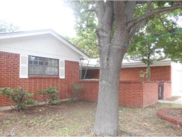 4 Br, 2 bath, Single Family 1608 Mims Street