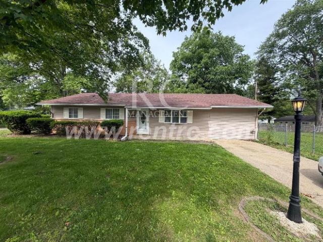 4 Br, 2 bath, Single Family 1618 Crestview