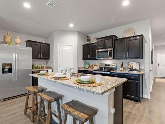 4 Br, 2 bath, Single Family 165 Caraway Ct
