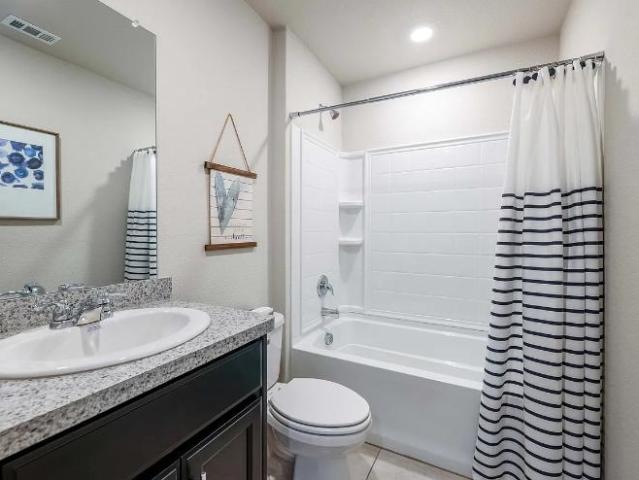 4 Br, 2 bath, Single Family 165 Caraway Ct