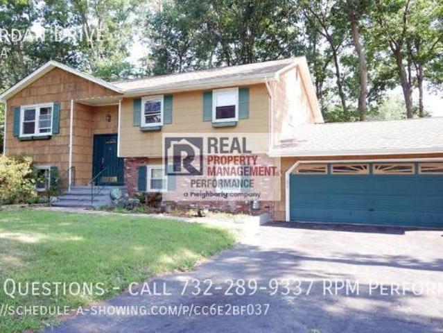 4 Br, 2 bath, Single Family 16 Jordan Drive