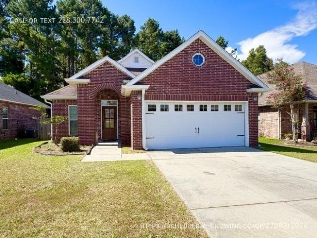 4 Br, 2 bath, Single Family 17063 Palm Ridge Dr