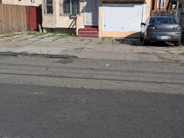 4 Br, 2 bath, Single Family 1708 41st Ave