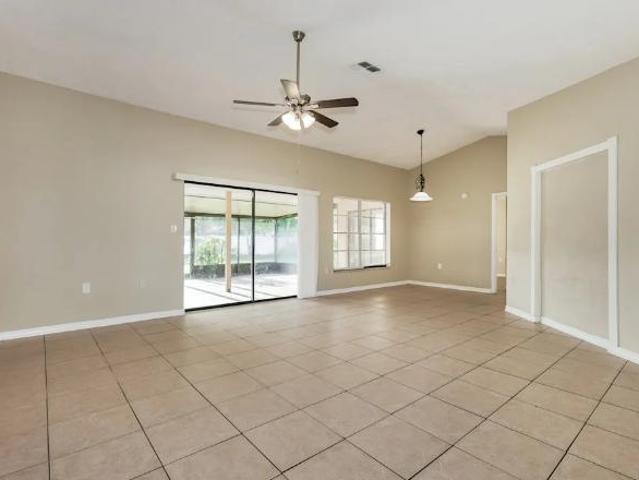 4 Br, 2 bath, Single Family 1726 Lake Crest Ave