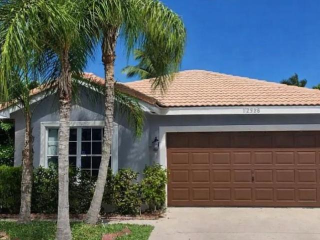 4 Br, 2 bath, Single Family 17398 Sw 22nd Ct