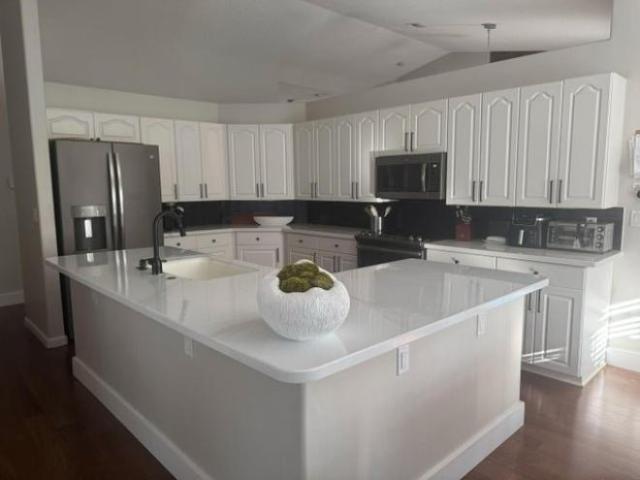 4 Br, 2 bath, Single Family 1774 Primrose Lane