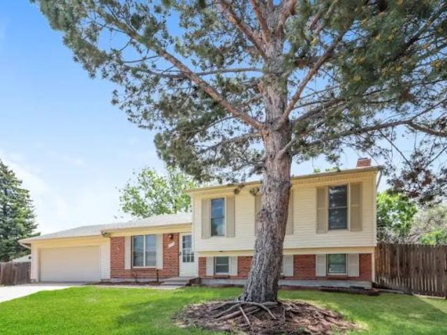 4 Br, 2 bath, Single Family 17768 E Montana Place