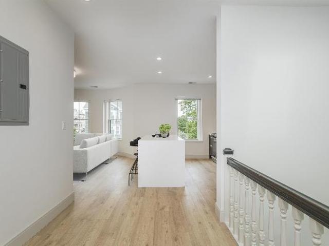 4 Br, 2 bath, Single Family 178 Saint Alphonsus Street