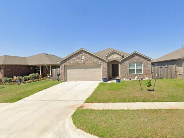 4 Br, 2 bath, Single Family 1813 Melanie Dr