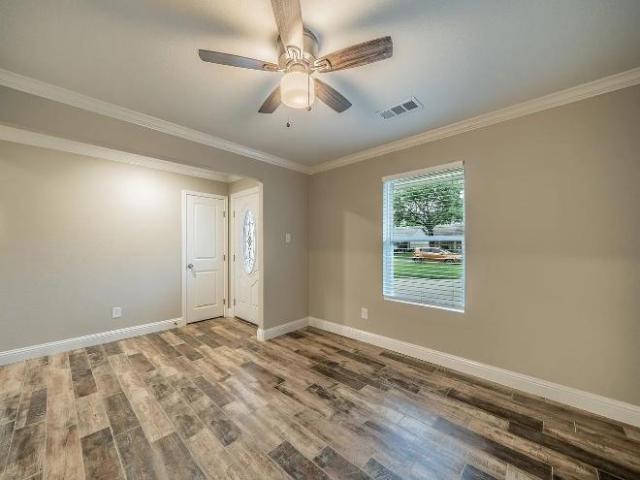 4 Br, 2 bath, Single Family 1813 Tombkin Dr