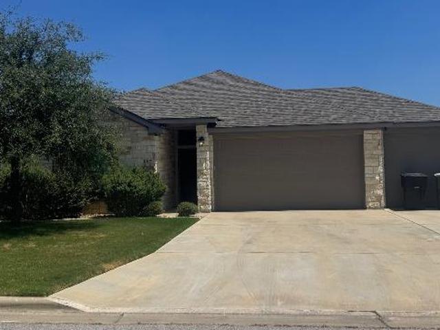 4 Br, 2 bath, Single Family 1915 Rustic Manor Dr