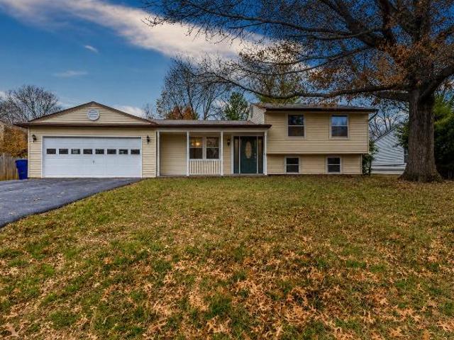 4 Br, 2 bath, Single Family 19169 Dowden Cir