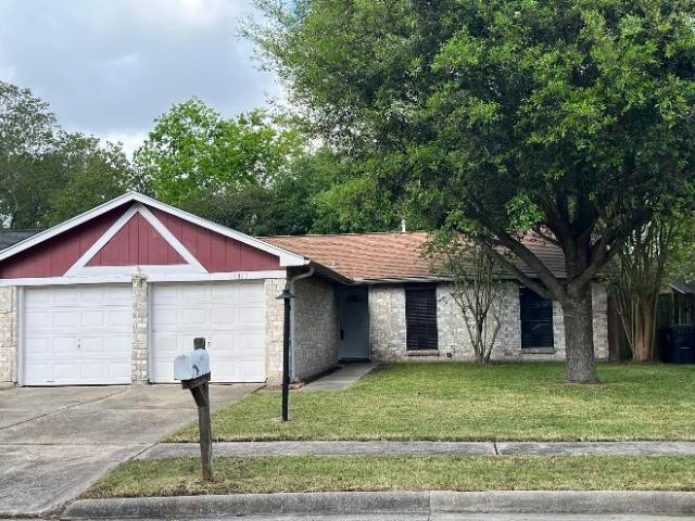 4 Br, 2 bath, Single Family 19823 Burle Oak Dr