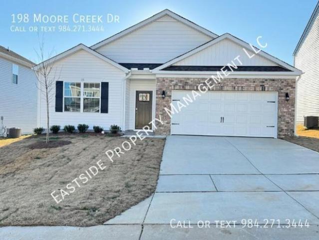 4 Br, 2 bath, Single Family 198 Moore Creek Dr