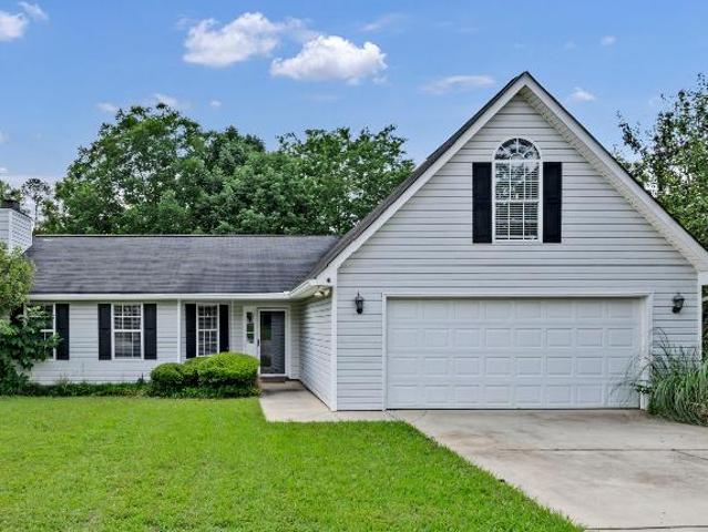 4 Br, 2 bath, Single Family 103 Walnut Grove Cir