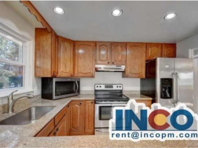 4 Br, 2 bath, Single Family 10141 Melody Drive