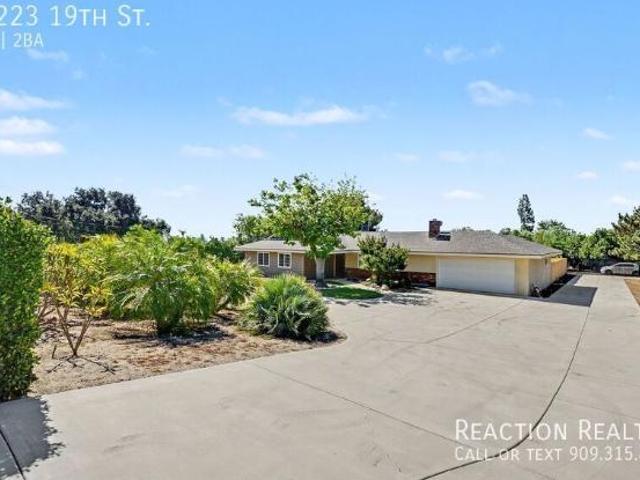 4 Br, 2 bath, Single Family 10223 19th St